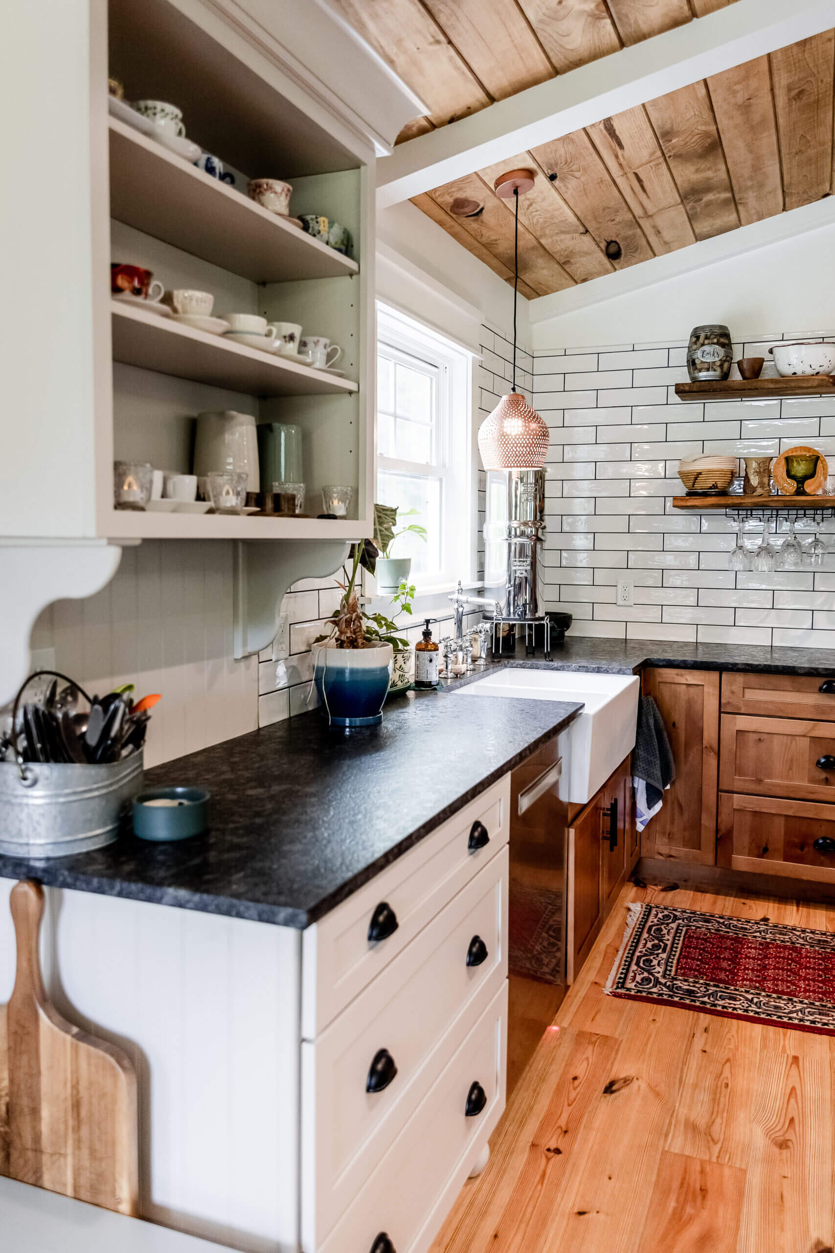 Kitchen Countertops: A Jaw-Dropping Design - Absolute Stone Design