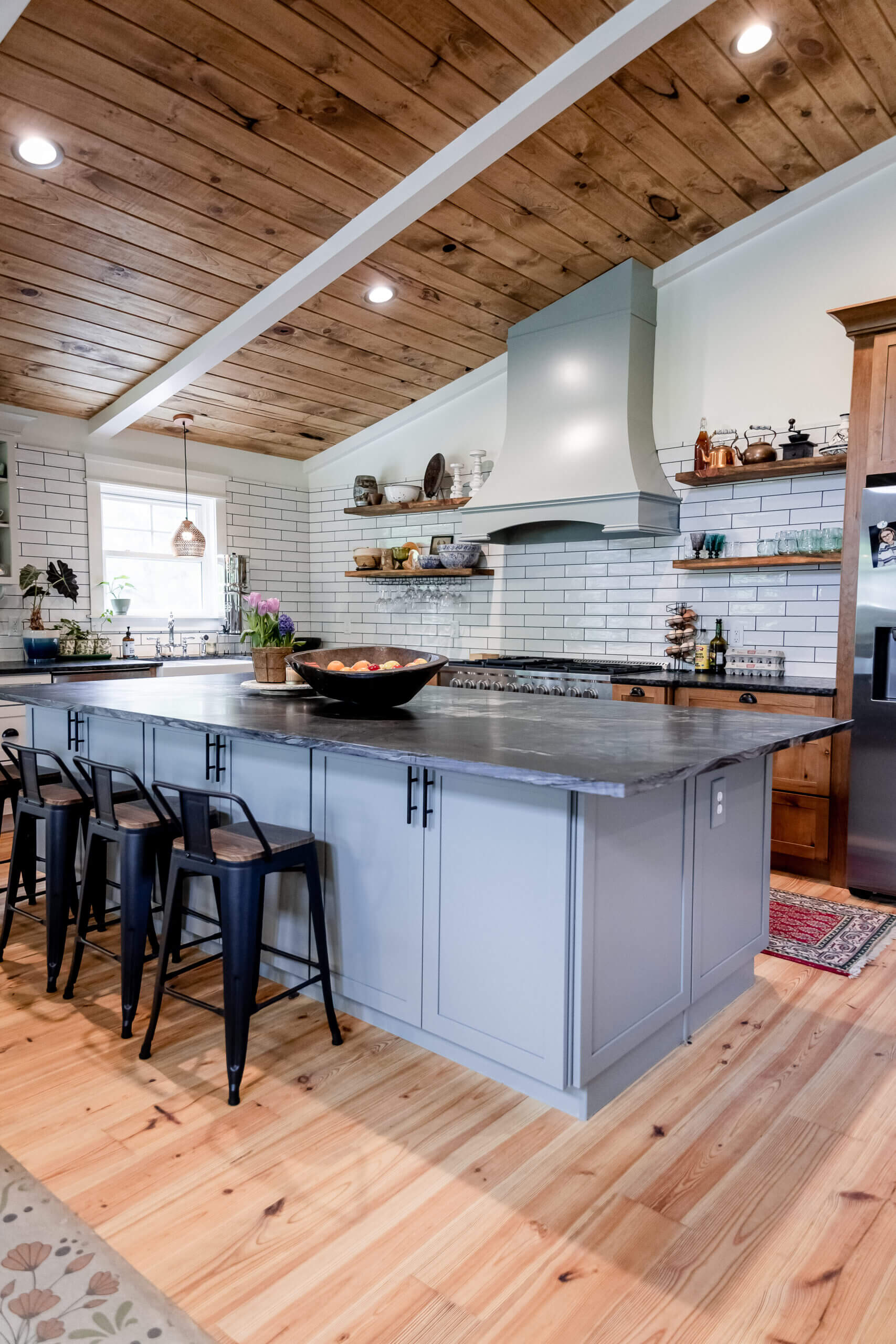 Kitchen Countertops: A Jaw-Dropping Design - Absolute Stone Design