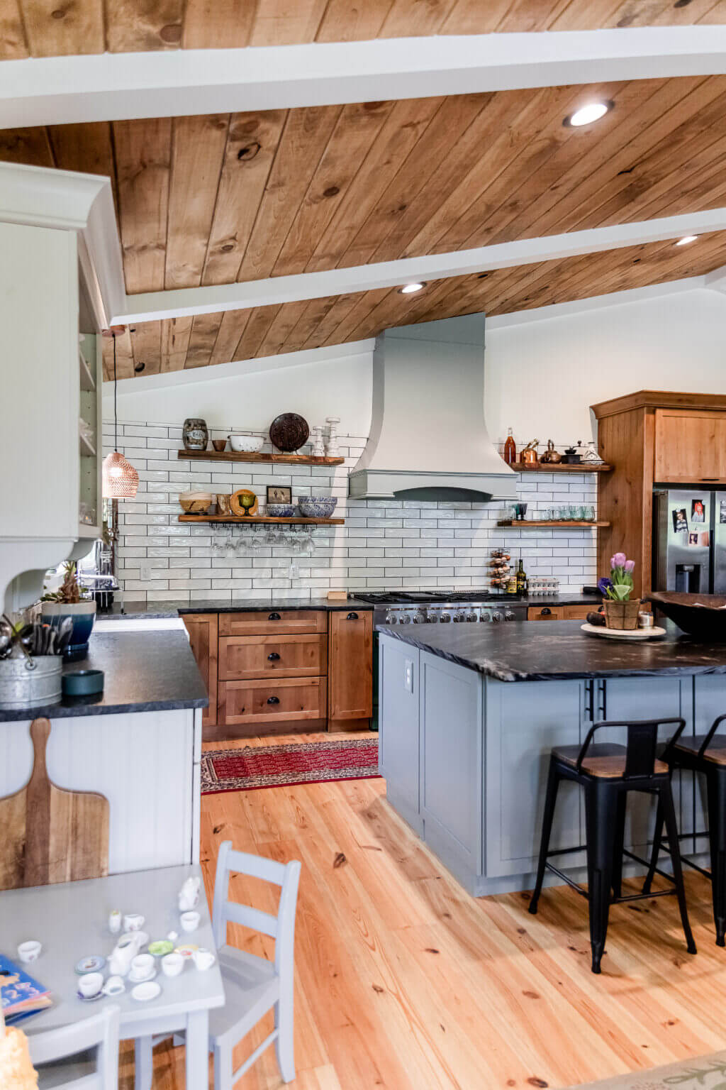 Kitchen Countertops: A Jaw-Dropping Design - Absolute Stone Design