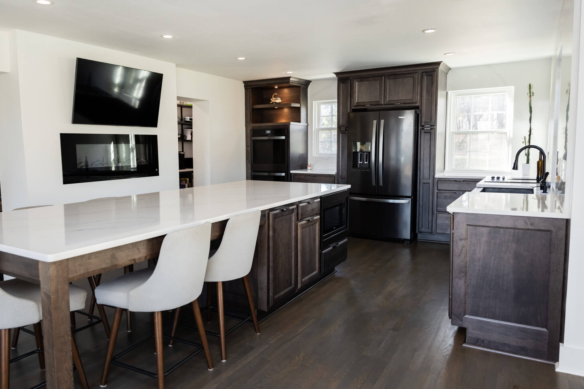Full Height Backsplash: The Ultimate Kitchen Statement Piece - Absolute ...